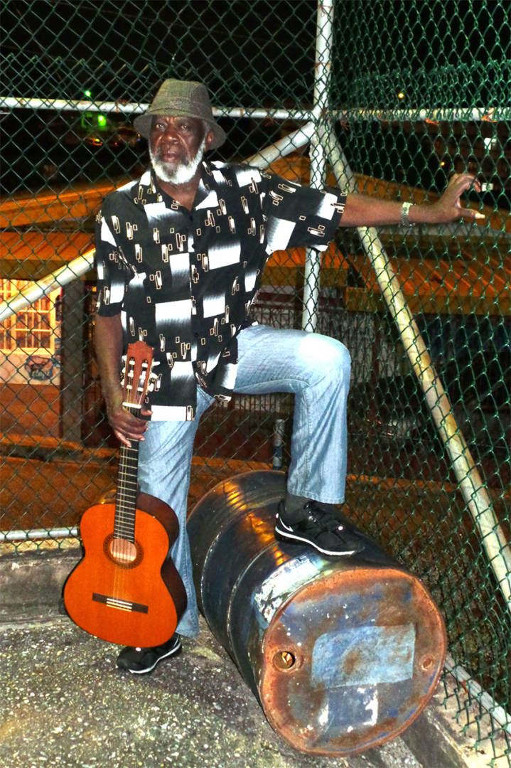 mighty-shadow=2 - LargeUp