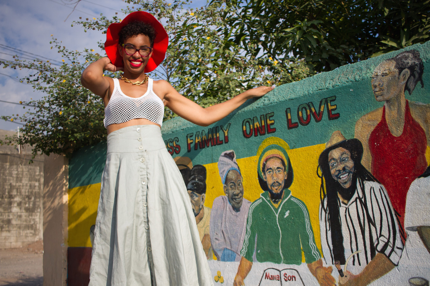 Fashion Fridays: How Women Are Redefining the Mesh Marina - LargeUp