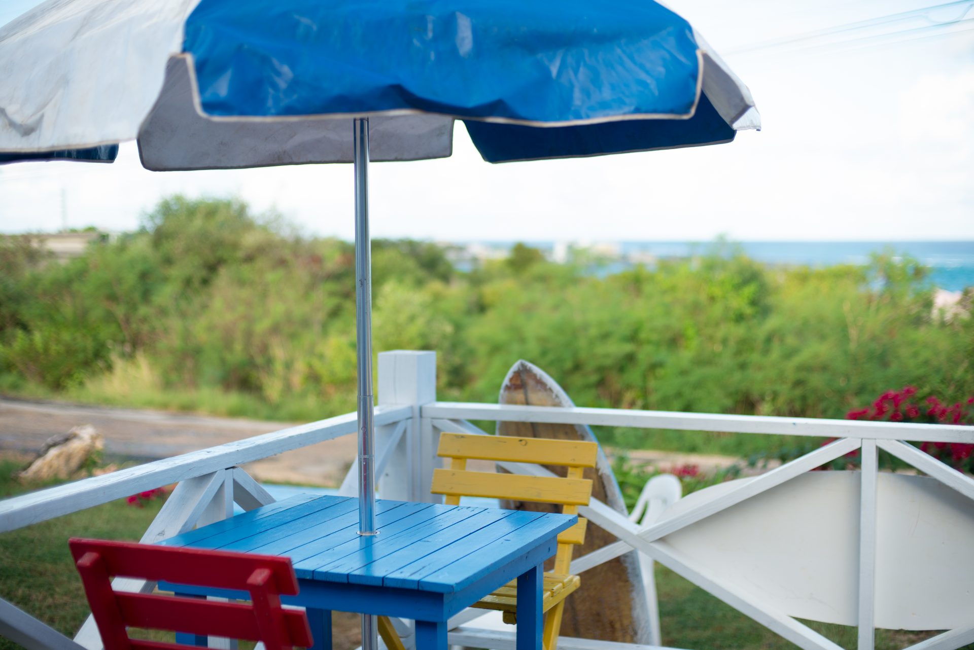 Lime-Keel-House-seating - LargeUp